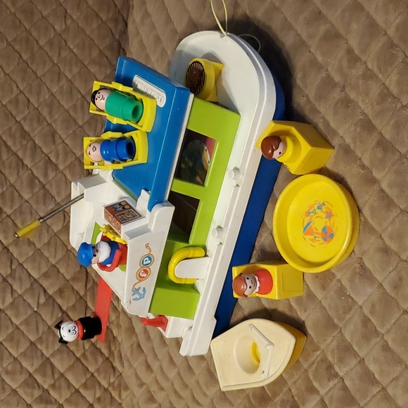 Fisher-Price | Toys | Vintage Fisher Price Little People 972 985 Happy ...